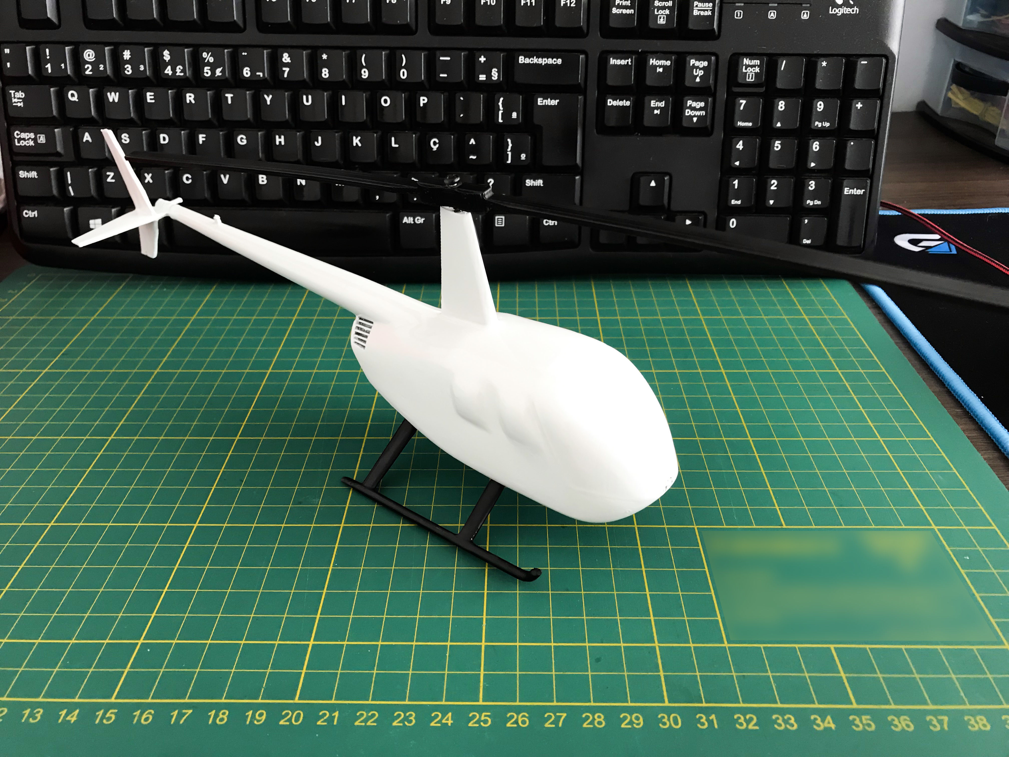 Robinson Raven R44 3D model 3D printable | CGTrader