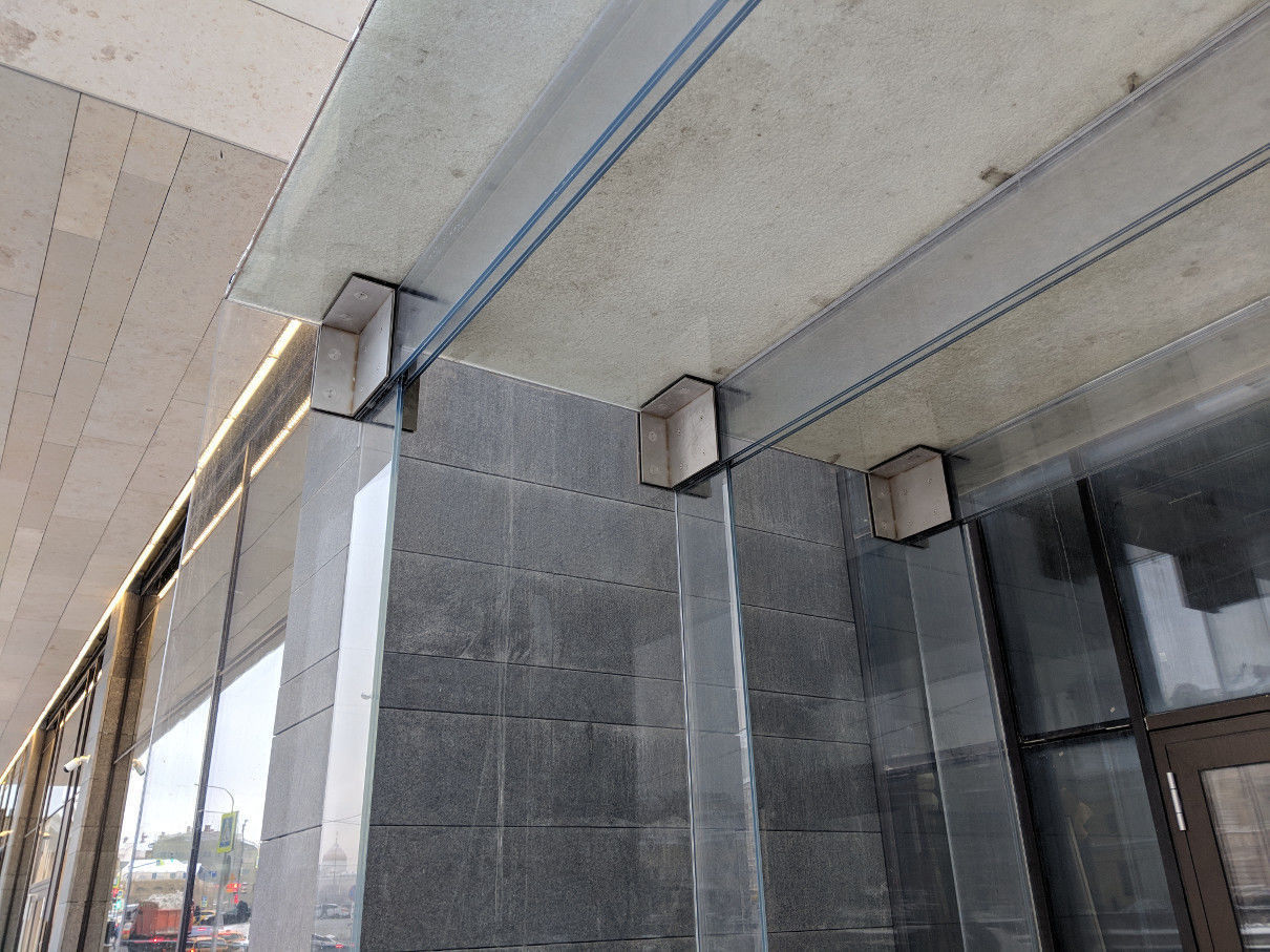 Glass arch or glass visor 3D model | CGTrader