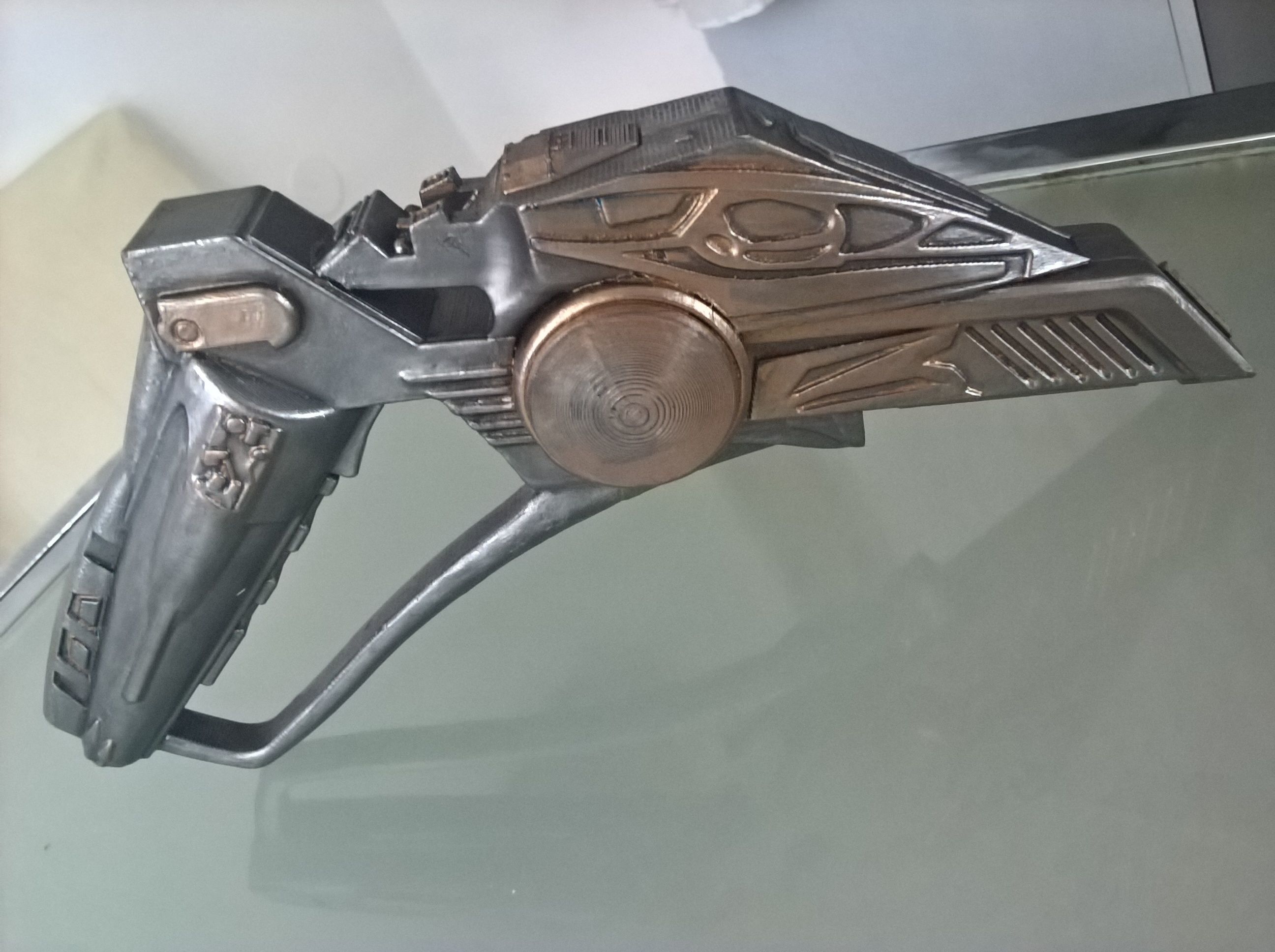 Hirogen Energy Pistol from Star Trek Voyager 3D model 3D printable ...