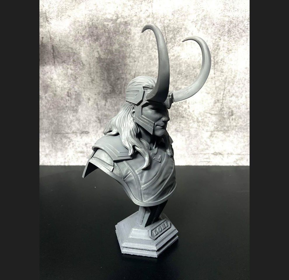 LOKI Bust With Helmet - Tom Hiddleston - - Marvel - Avenger 3D model 3D ...