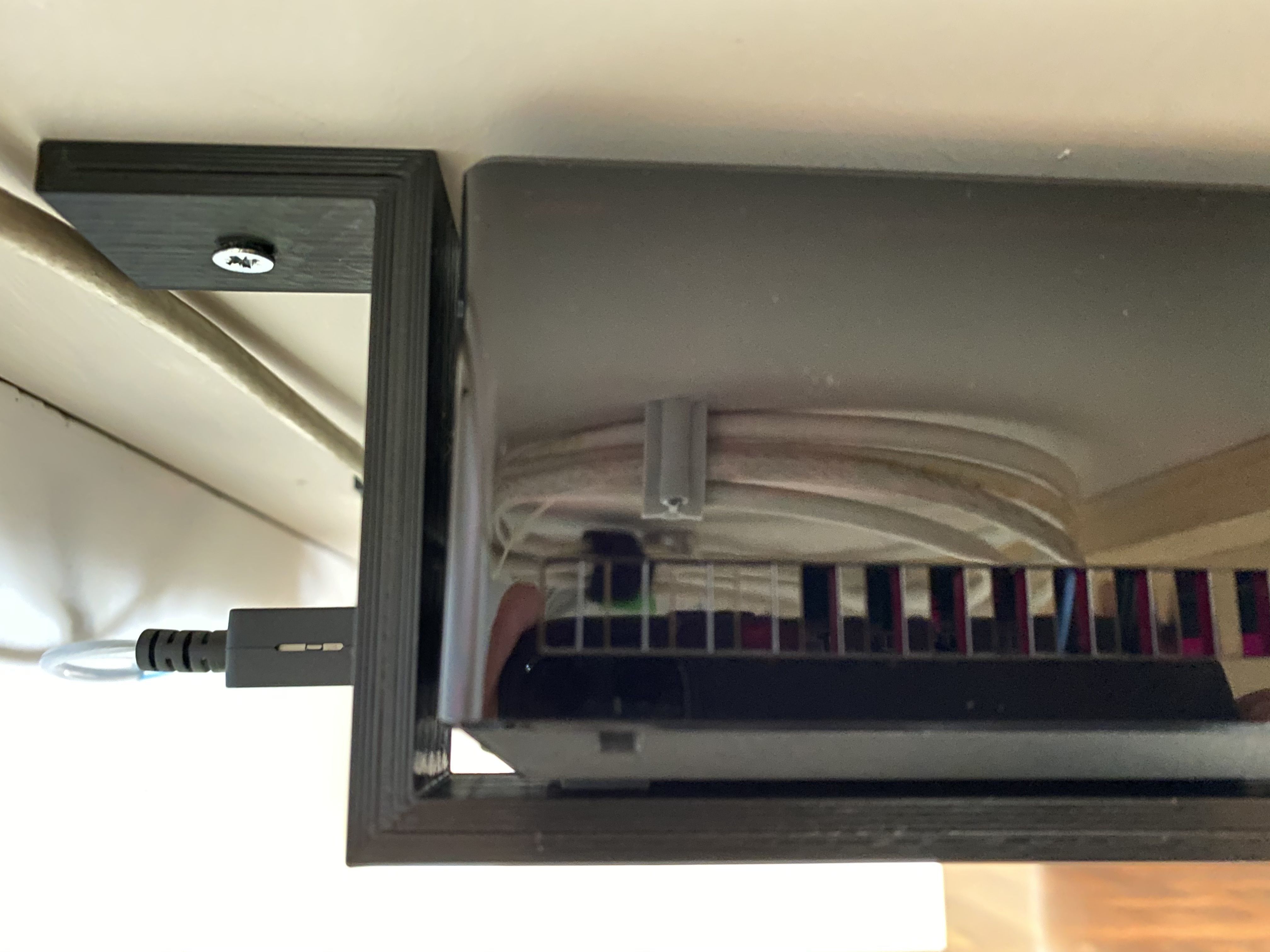 Mounting Bracket for One Connect Box -Samsung Tv- 3D model | CGTrader