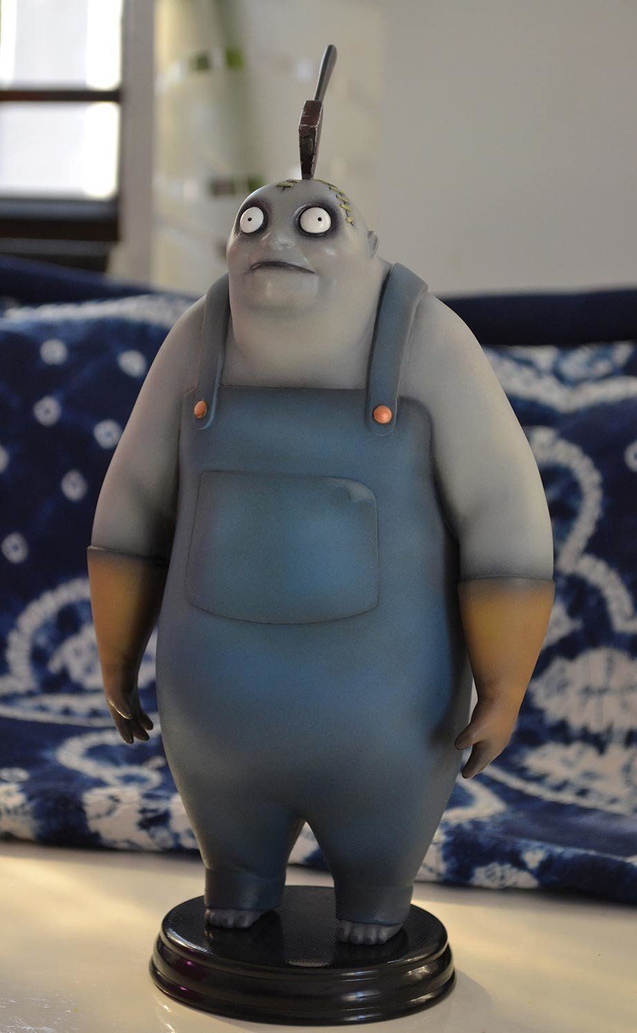Behemoth statue of cartoon character in overalls free 3D model 3D ...