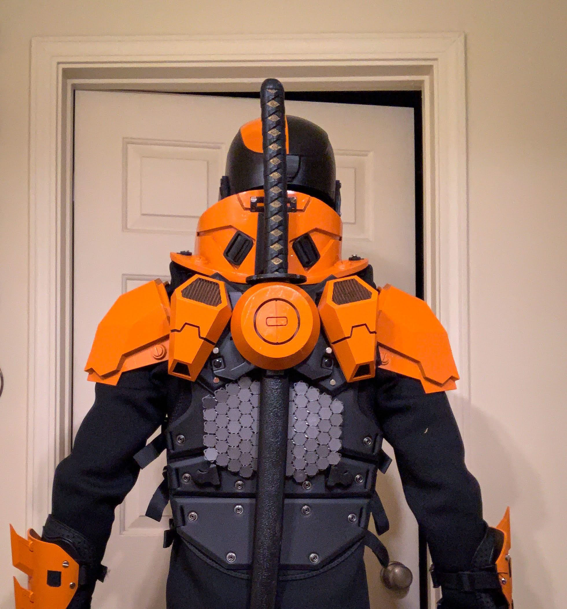 3D File-Deathstroke Black-Ops Armor and Helmet 3D model 3D printable ...