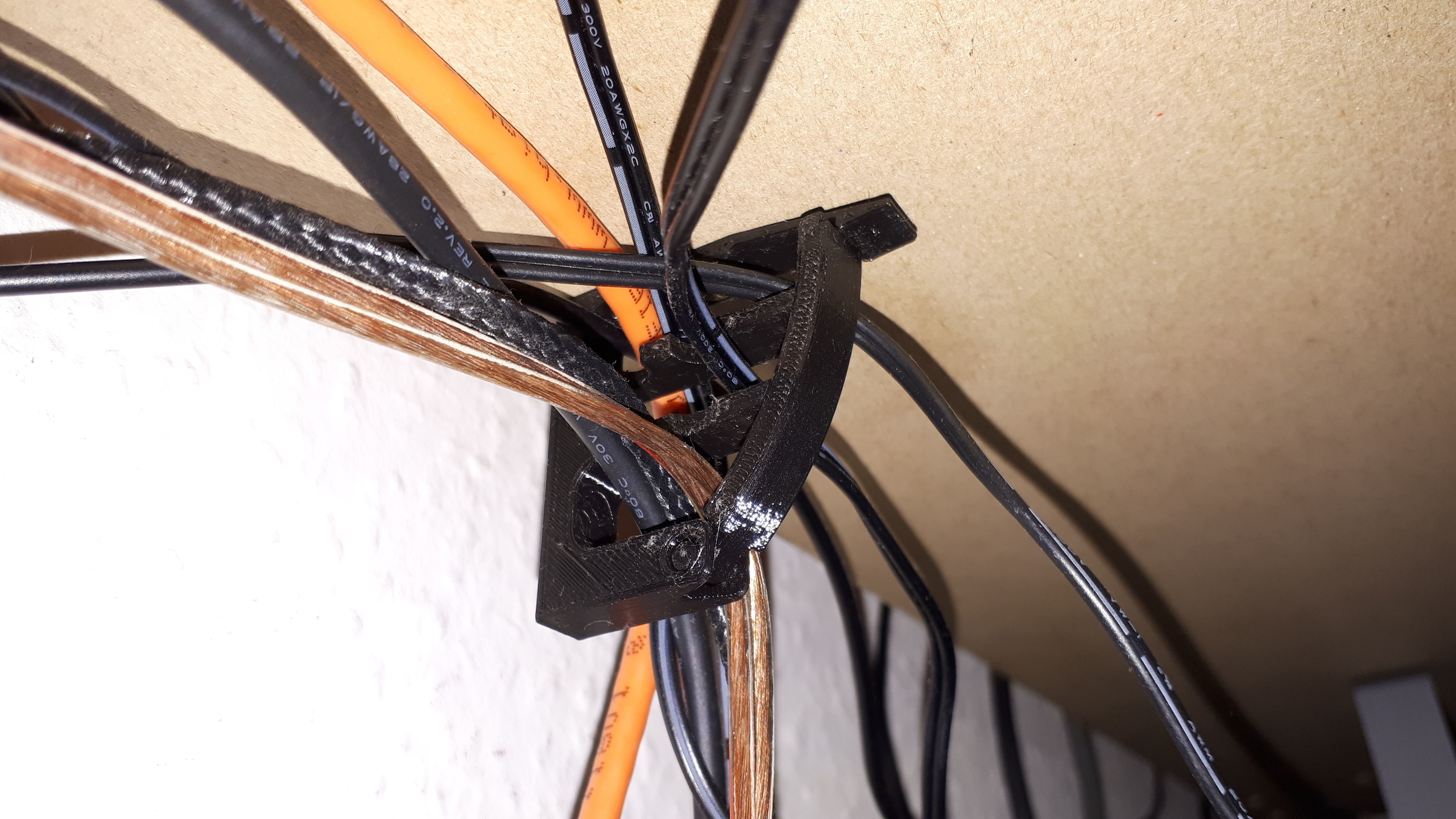 Locking Cable Management Clips print-in-place 3D model 3D printable ...