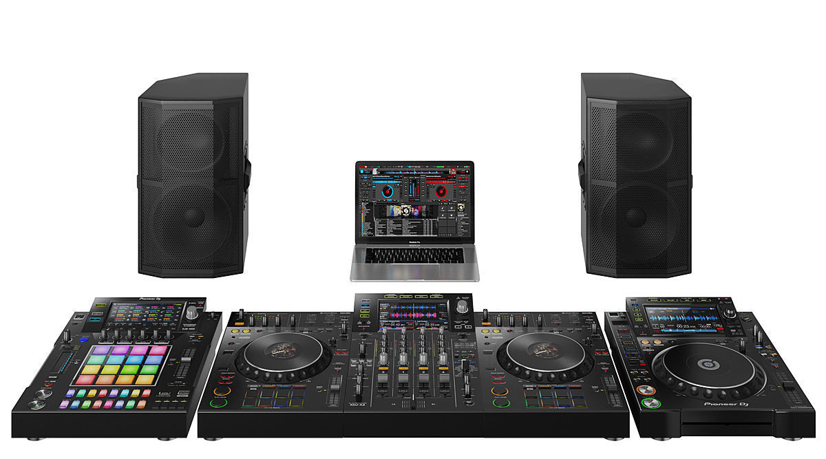Pioneer Dj Music Set BLENDER 3D Model Cycles 3D model | CGTrader