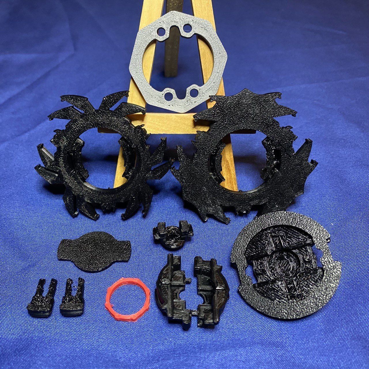 BEYBLADE PHANTOM SPIDER - COMPLETE - ANIME SERIES 3D model 3D printable ...