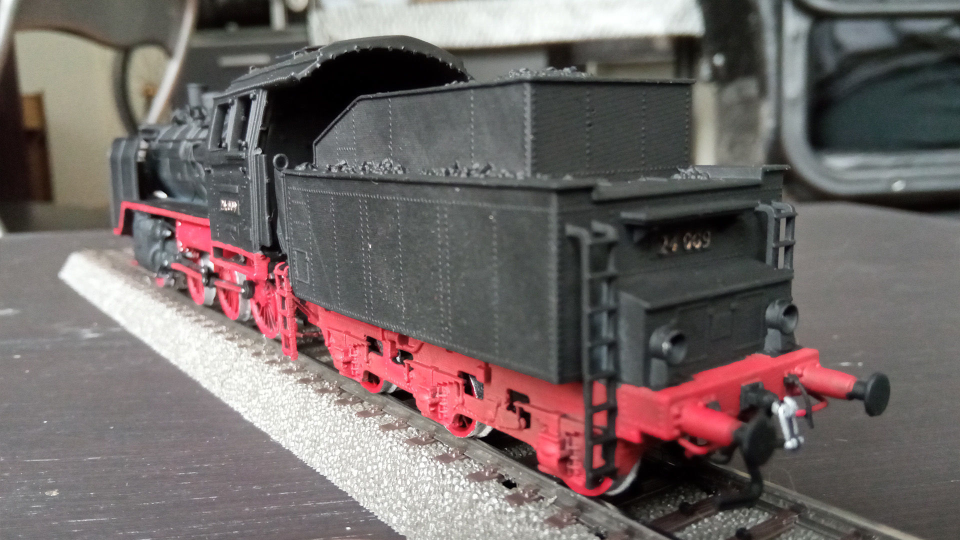 STEAM ENGINE - LOCOMOTIVE - DRG CLASS 24 - DR-BAUREIHE 24 3D model 3D ...
