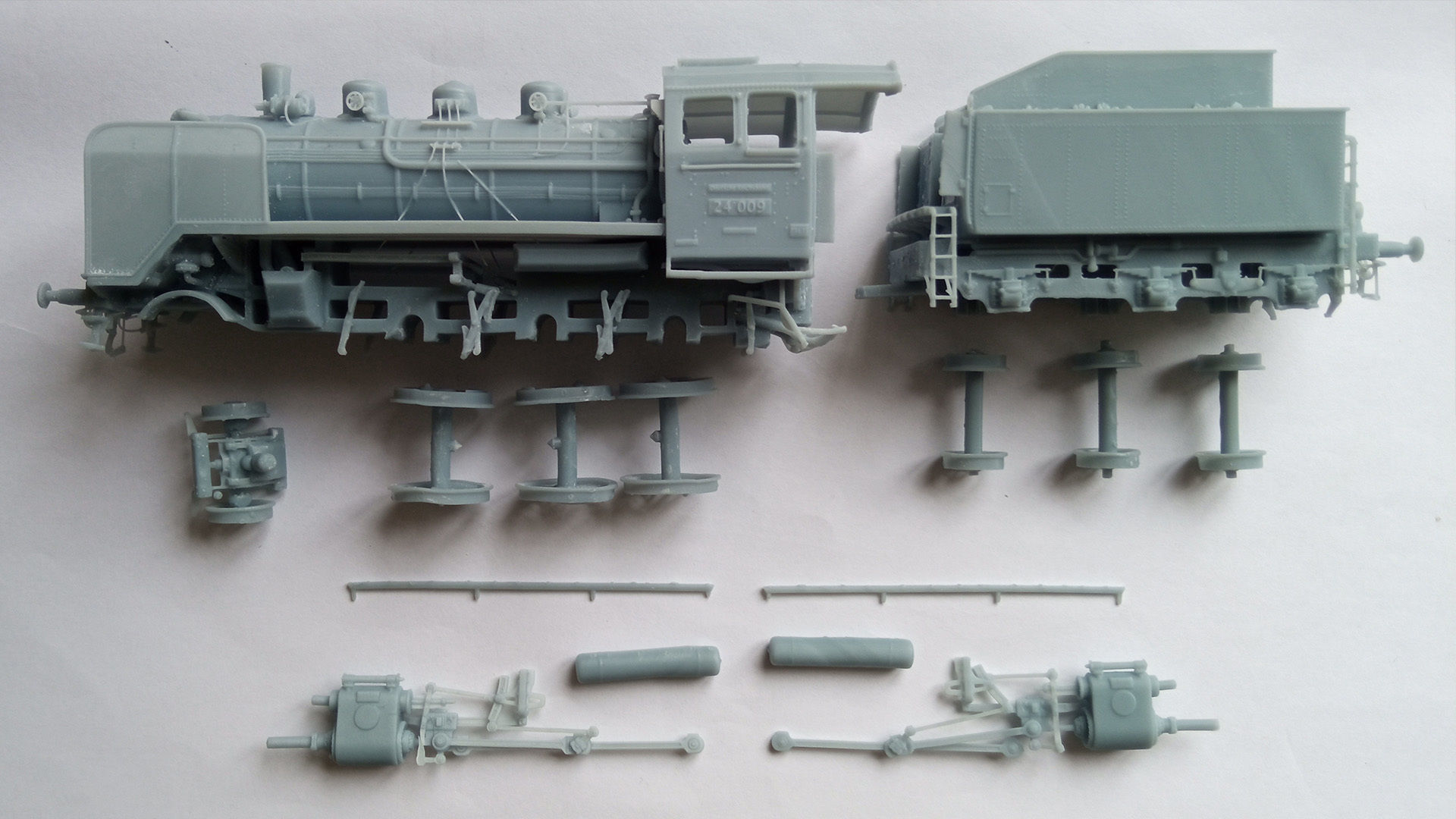 STEAM ENGINE - LOCOMOTIVE - DRG CLASS 24 - DR-BAUREIHE 24 3D model 3D ...