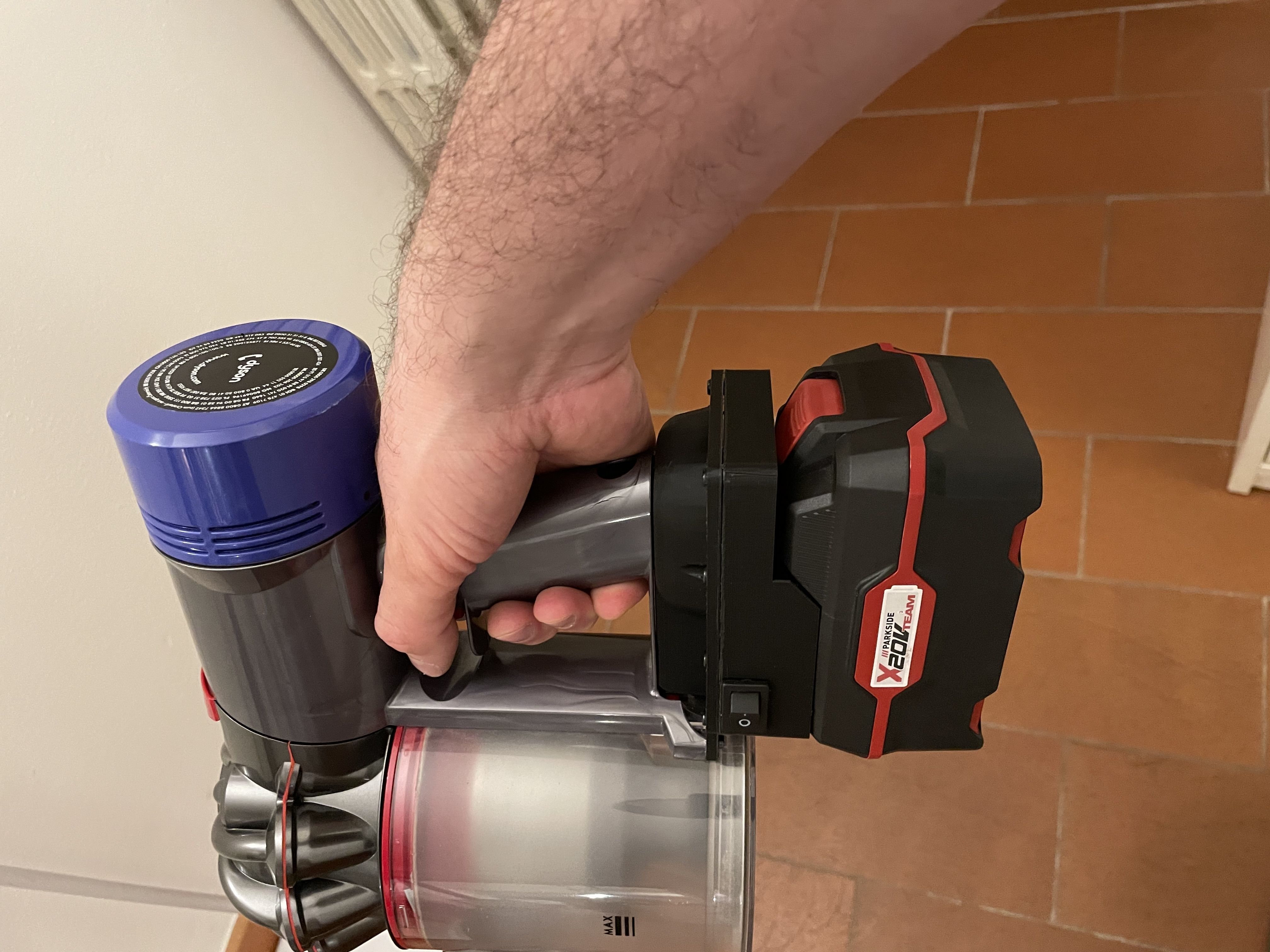 Adattatore batteria Parkside Dyson v8 3D model | CGTrader