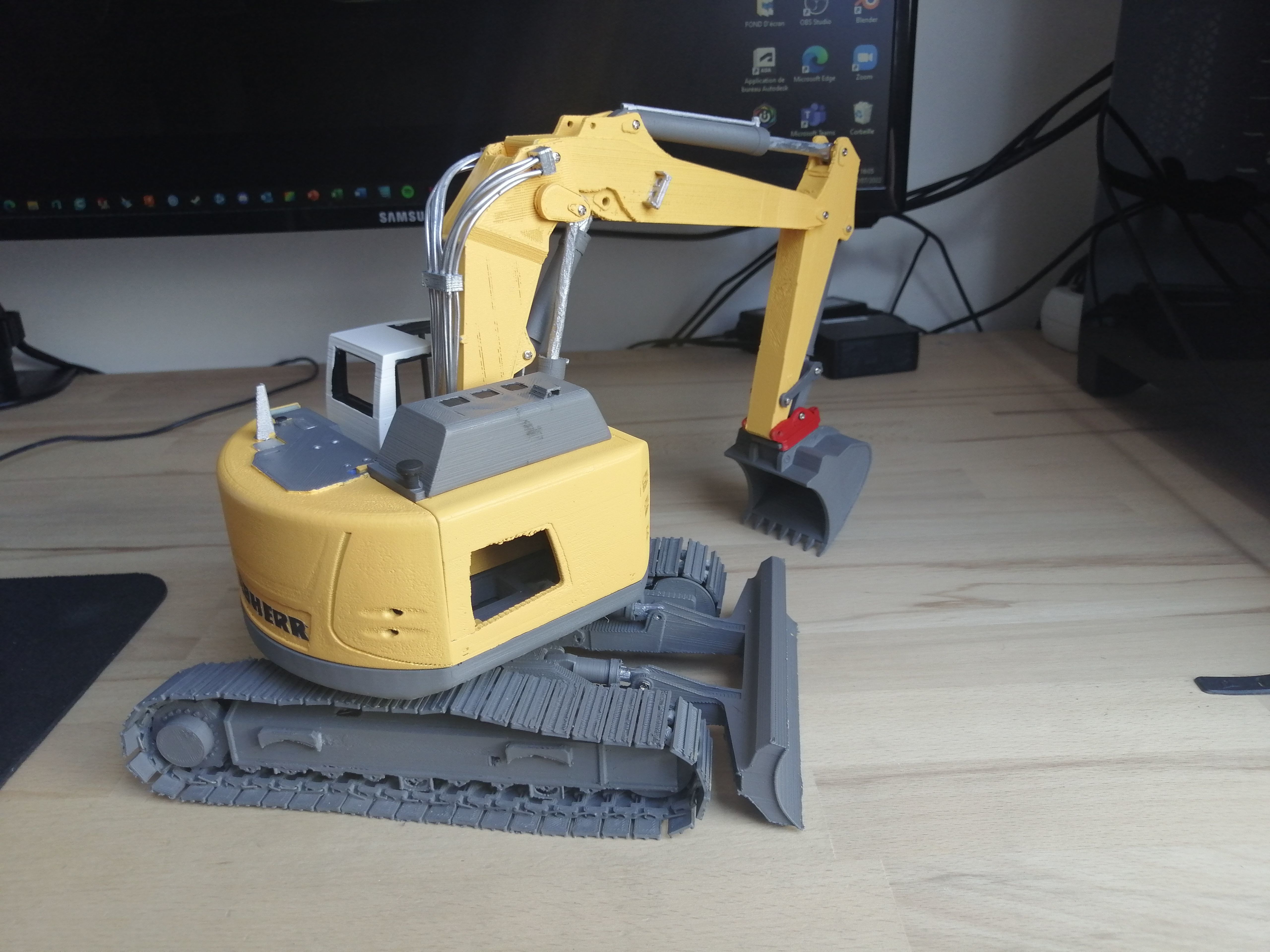 LIEBHERR R926 COMPACT 3D model 3D printable | CGTrader