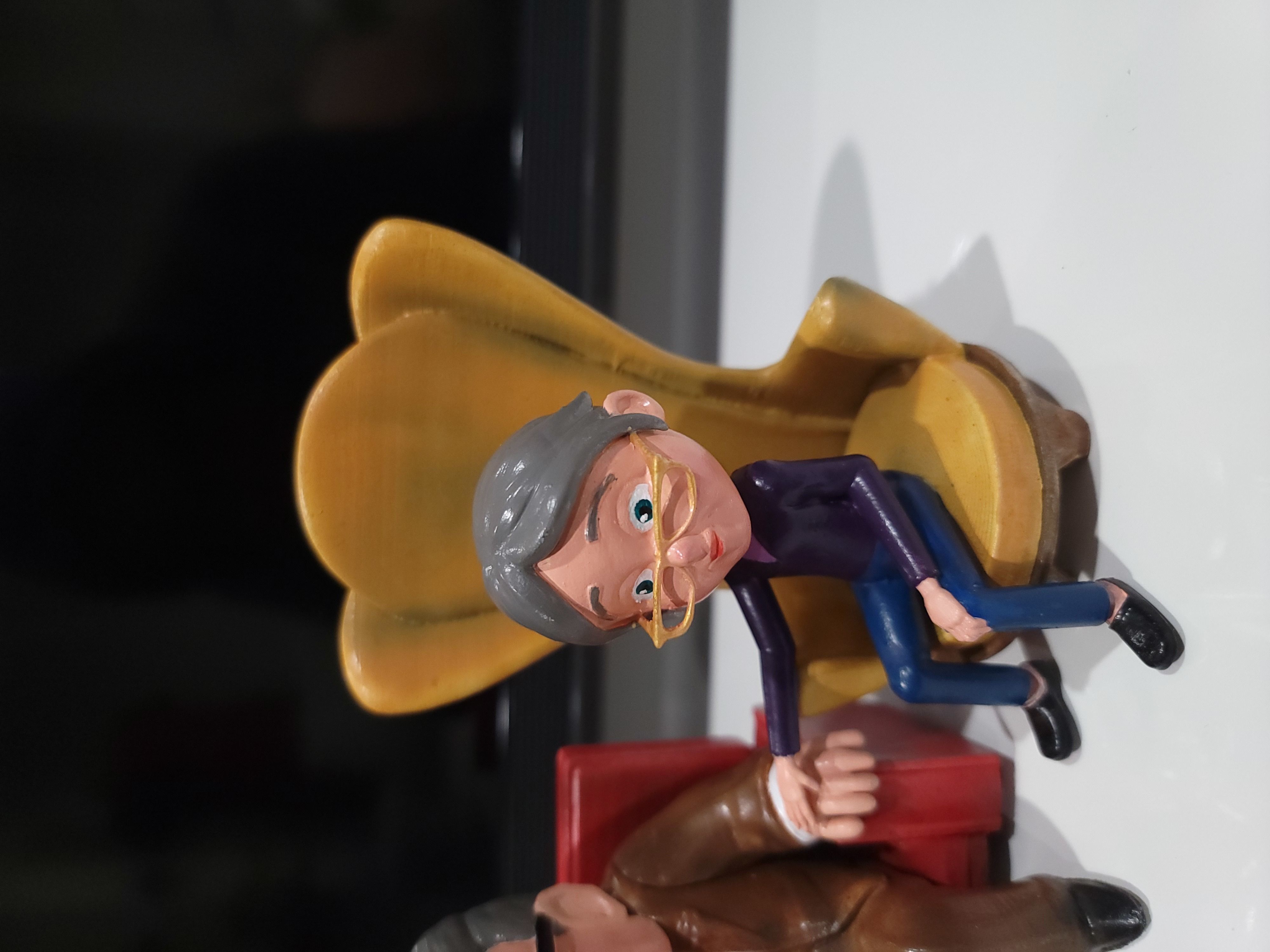 The old Ellie and Carl sit together - Topcake for wedding 3D model 3D ...