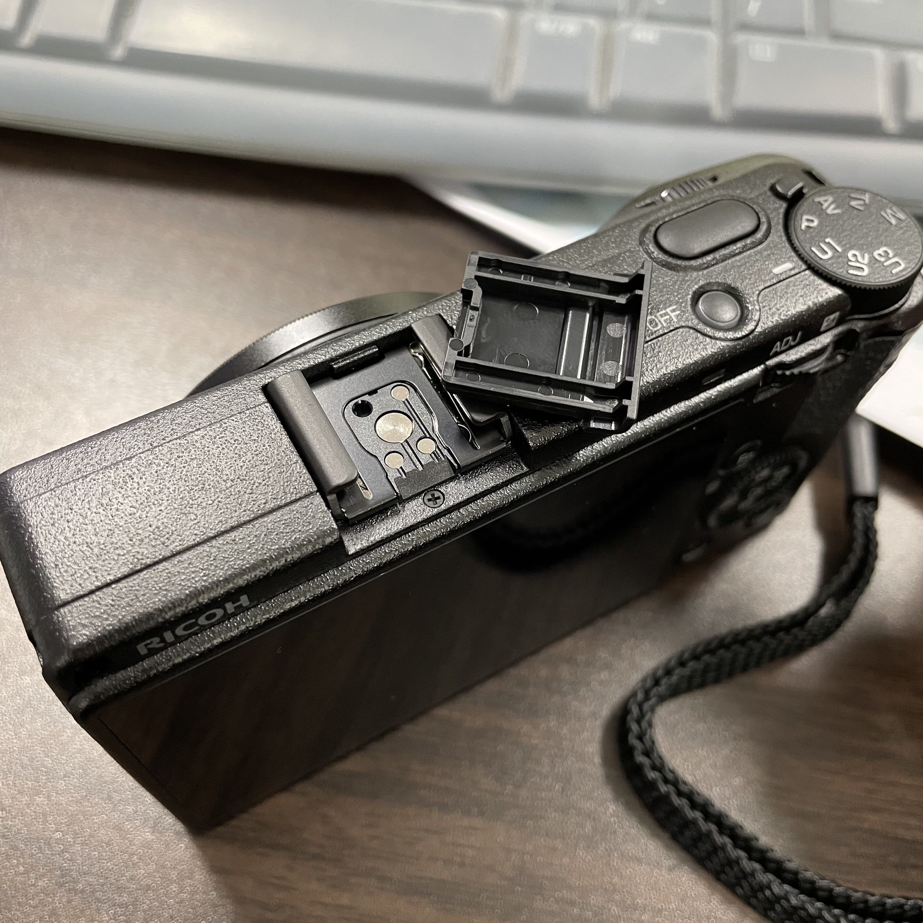 Ricoh GR3 Hot Shoe Thumb Grip free 3D model 3D printable | CGTrader
