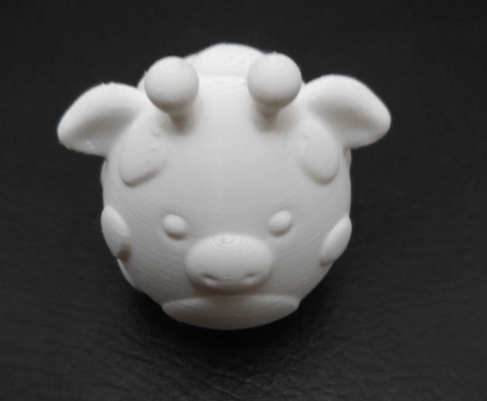 Round Giraffe 3D model 3D printable | CGTrader
