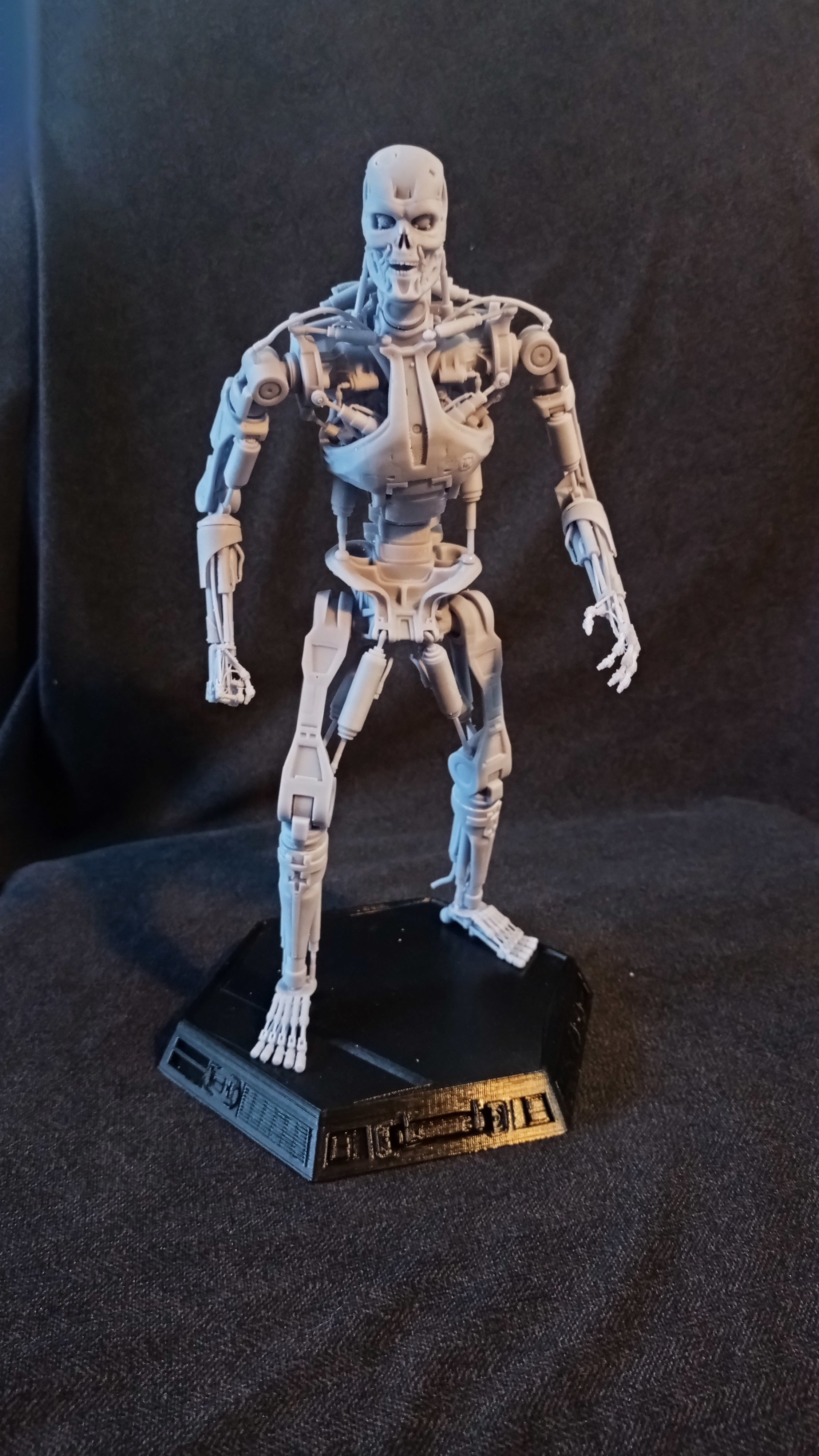 T-800 THE TERMINATOR 3D model 3D printable | CGTrader