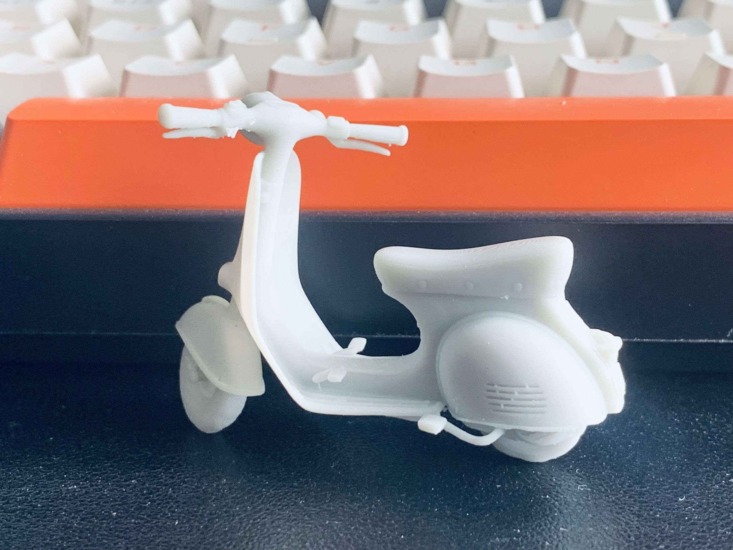 Vespa-scooter 3D model 3D printable | CGTrader