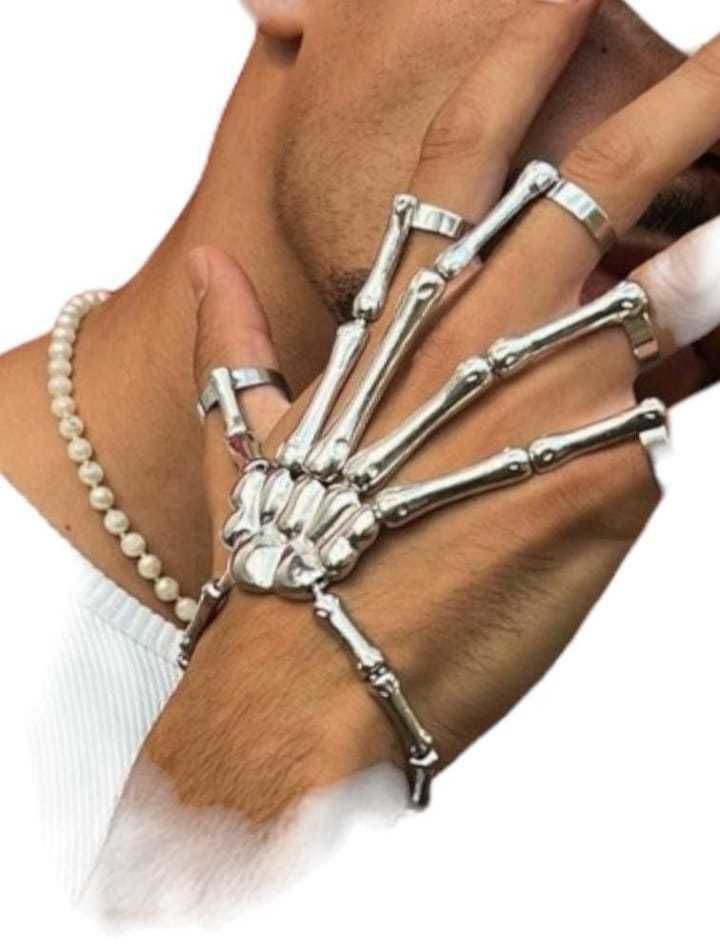 Helloween Skeleton Hand Ring And Bracelet 3D model 3D printable | CGTrader