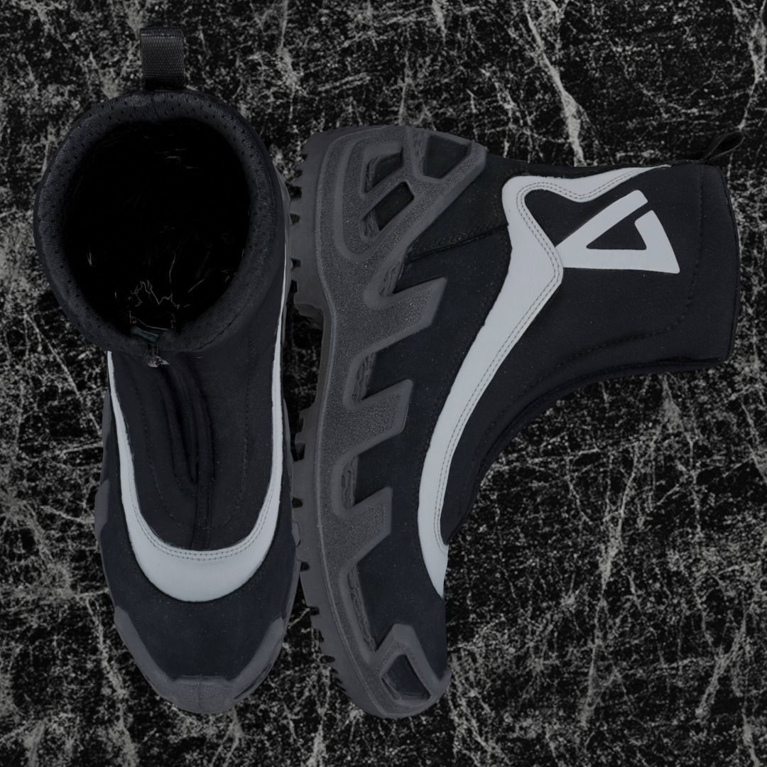 3D model VANEDA 3D BOOTS - WHITE - BLACK VR / AR / low-poly | CGTrader