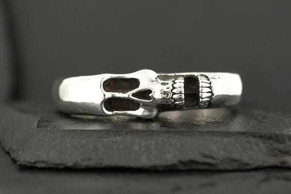 Double finger Skull Ring 3D model 3D printable | CGTrader
