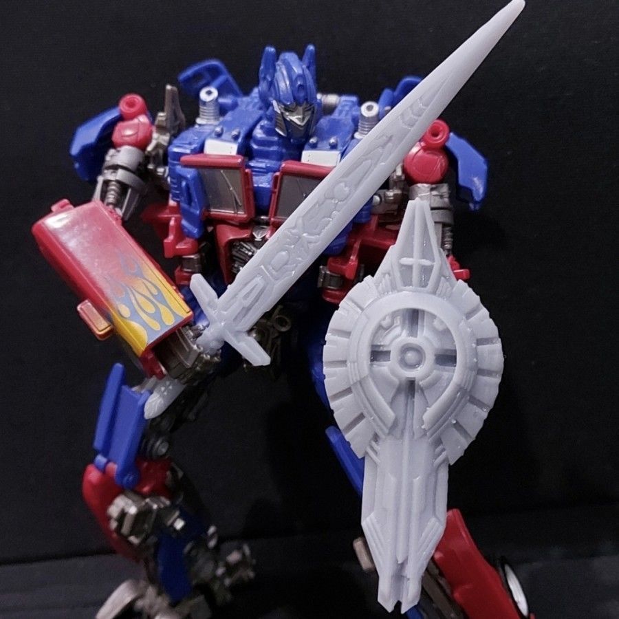 Transformers Optimus TLK Sword and Shield 3D model 3D printable | CGTrader
