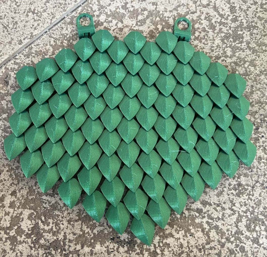 Articulated Scalemail Pauldron 3D model 3D printable | CGTrader