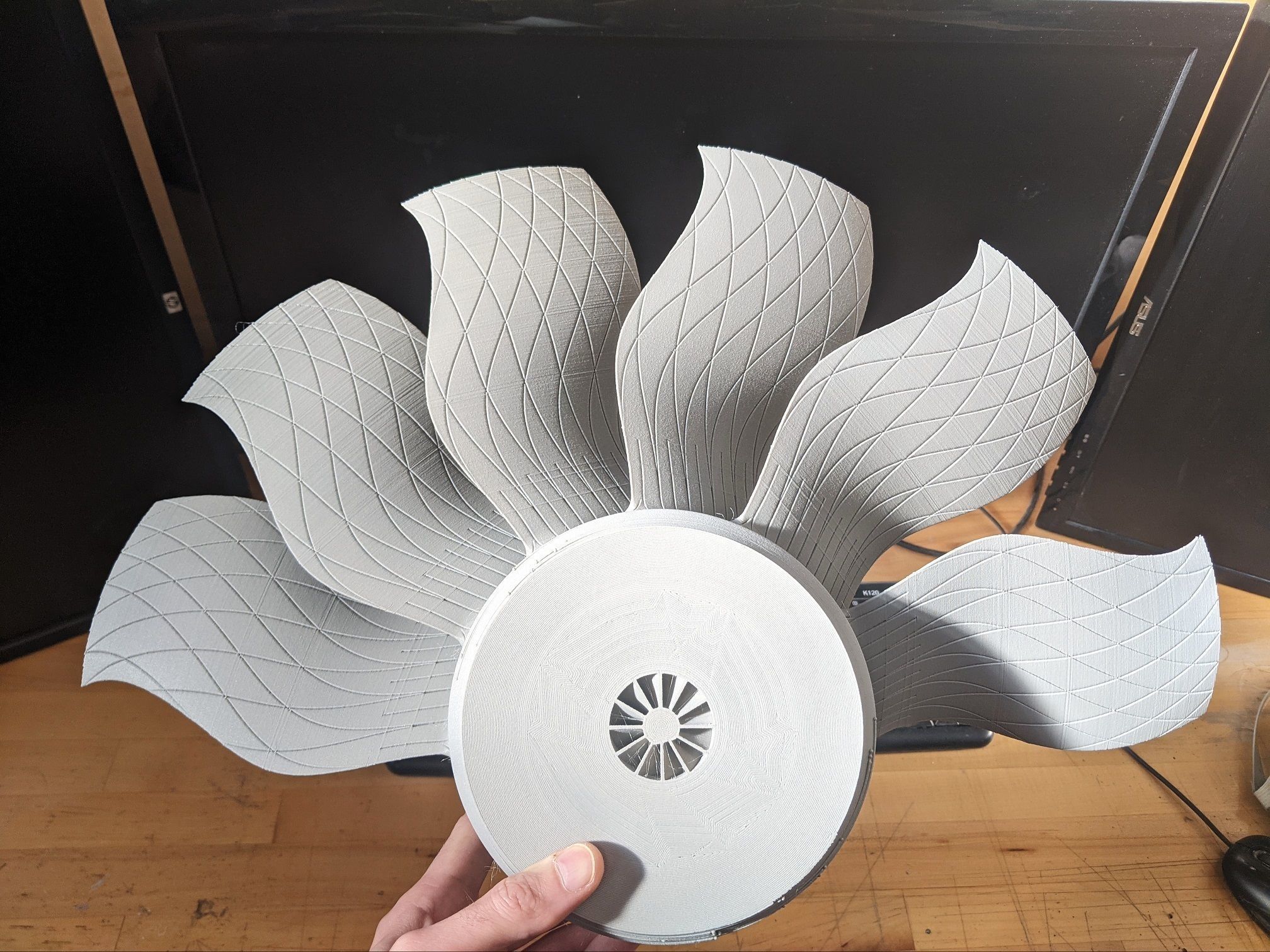 20in Fan Blade and Hub Assembly - Lightweight PLA Print Ready 3D model ...