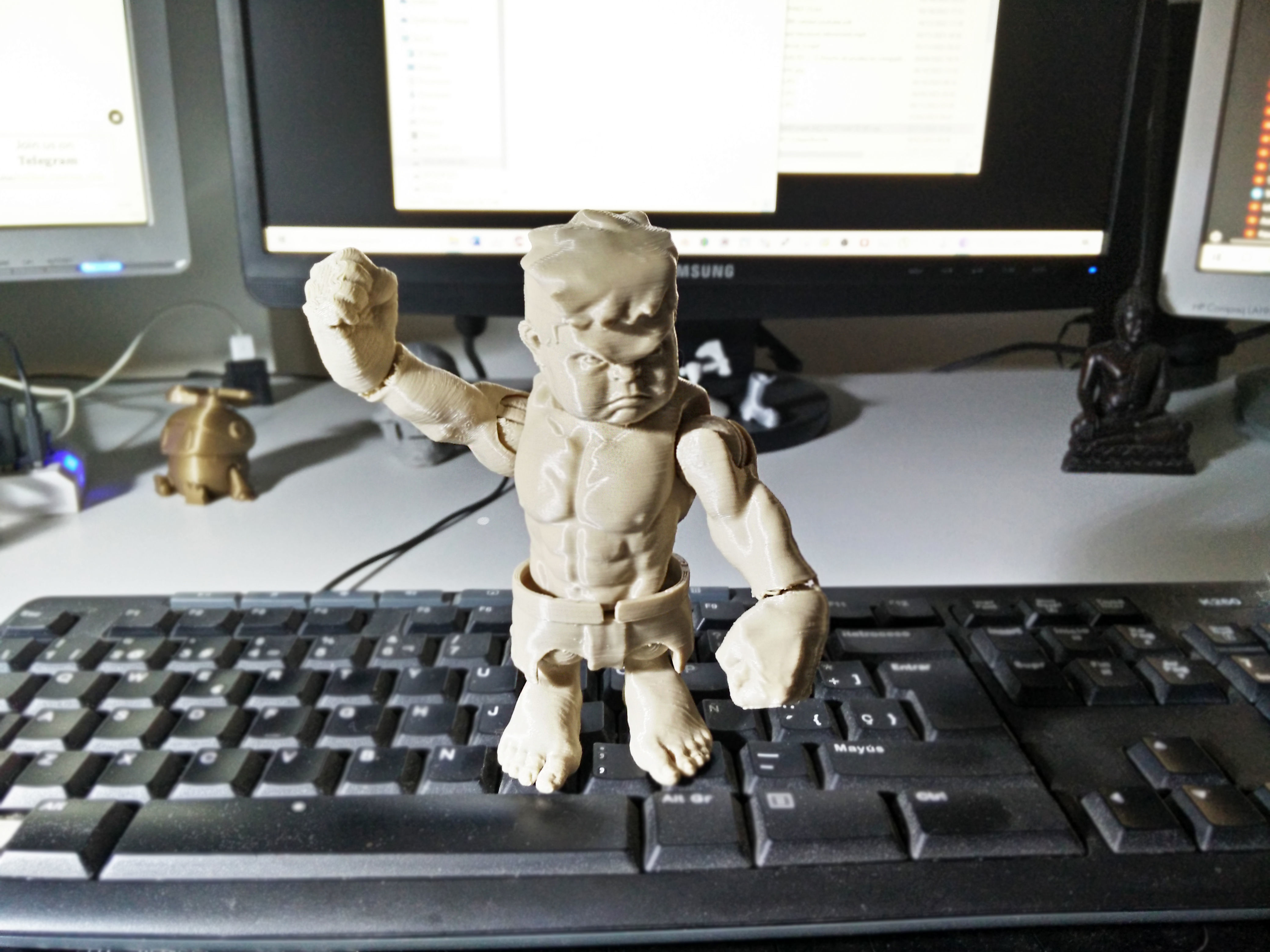 Action Figure Hulk - print in place - FDM 3D model 3D printable | CGTrader