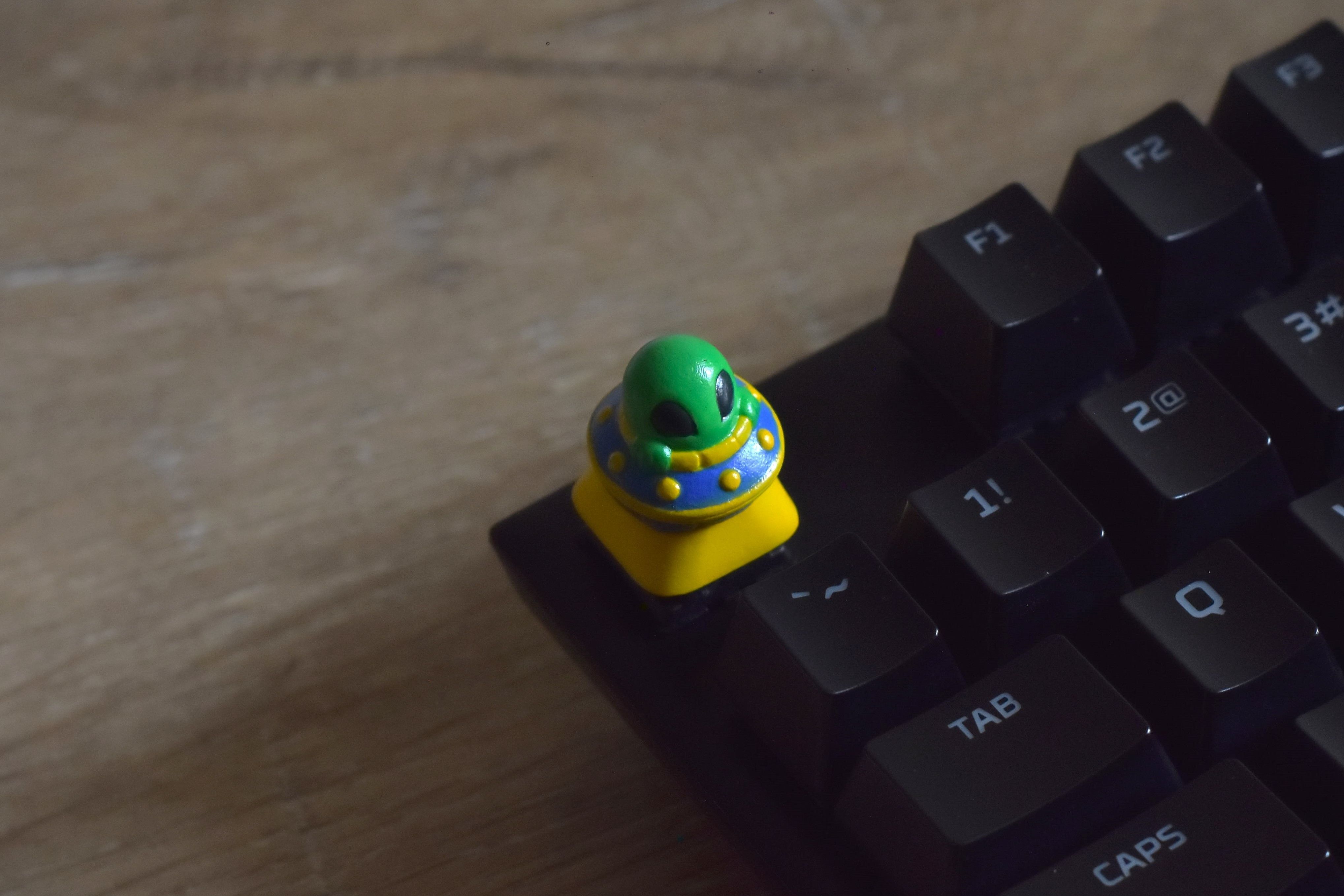Alien UFO keycap - Mechanical Keyboard 3D model 3D printable | CGTrader