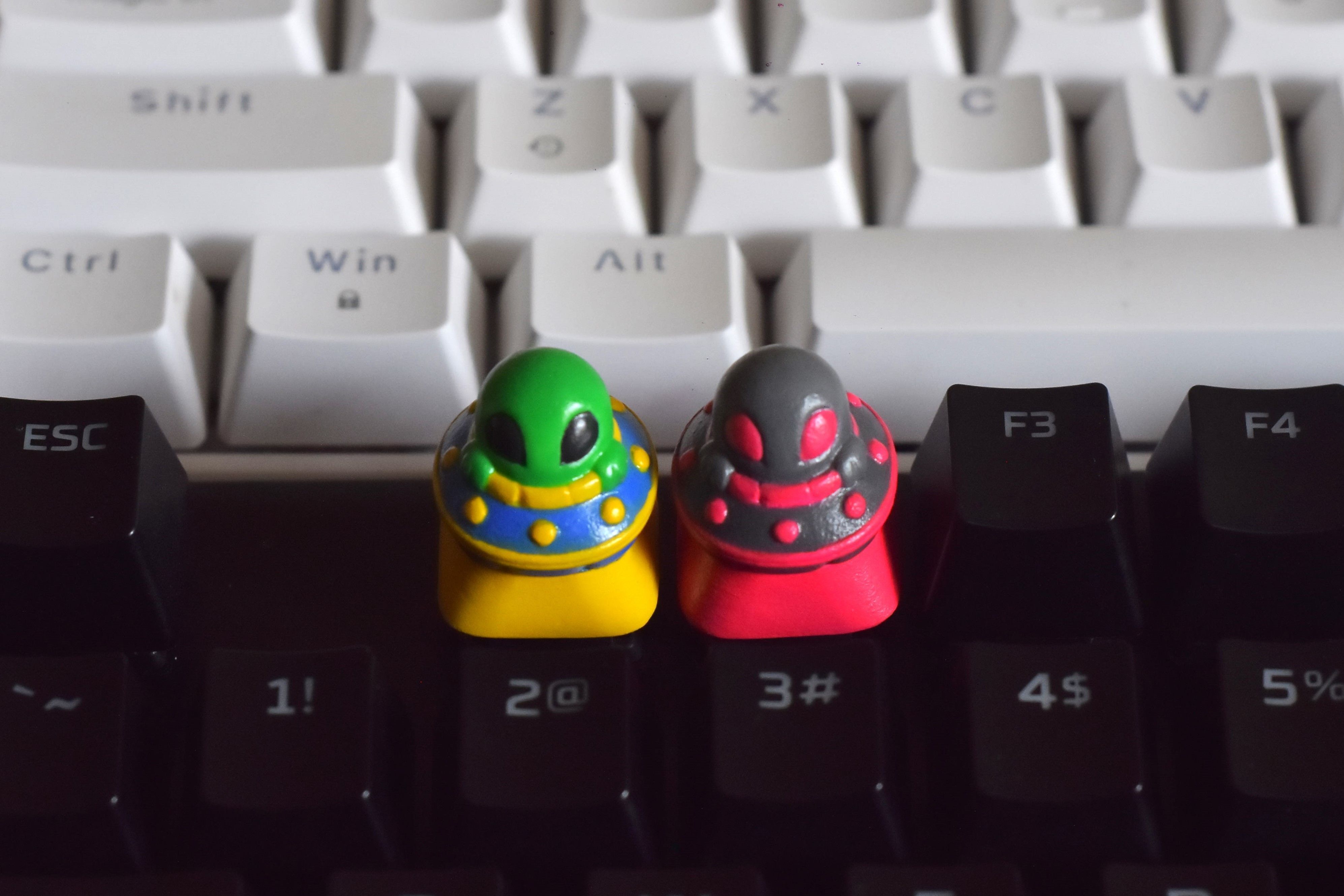 Alien UFO keycap - Mechanical Keyboard 3D model 3D printable | CGTrader