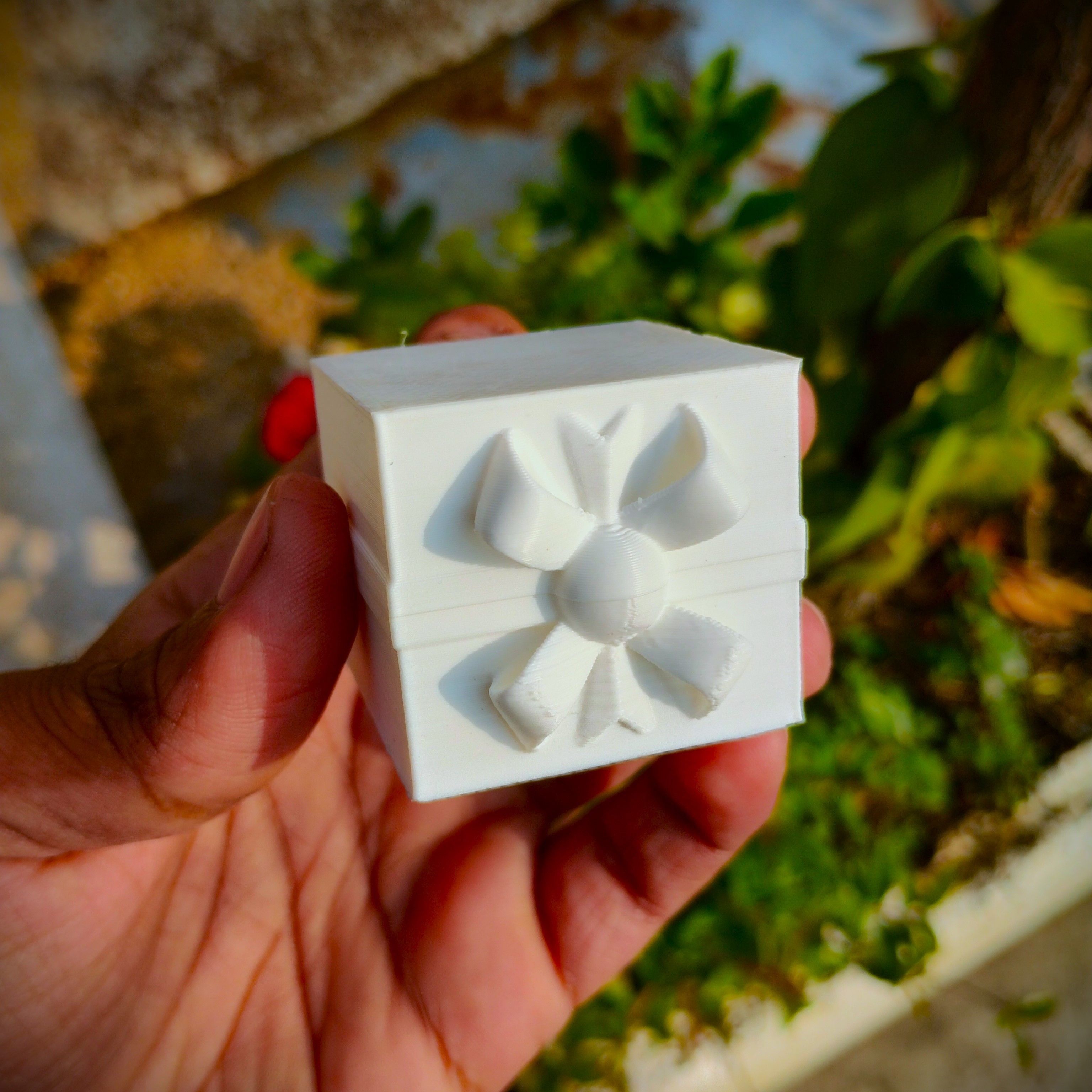 Christmas Special - Articulated Gift Box 3D model 3D printable | CGTrader