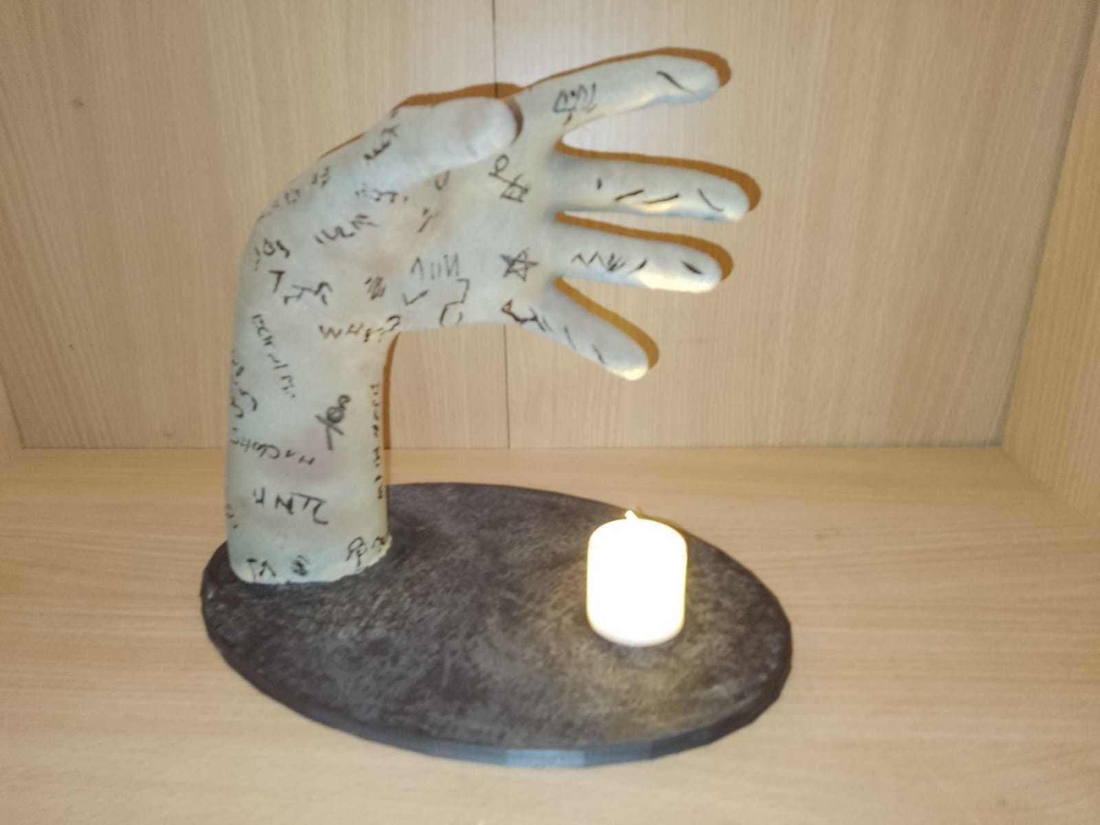 TALK TO ME MOVIE PROP HAND - HABLAME MANO 3D model 3D printable | CGTrader