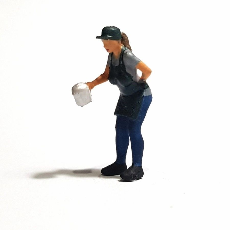 Figure Yeni waiter in 1-64 scale diorama miniature 3D model 3D ...