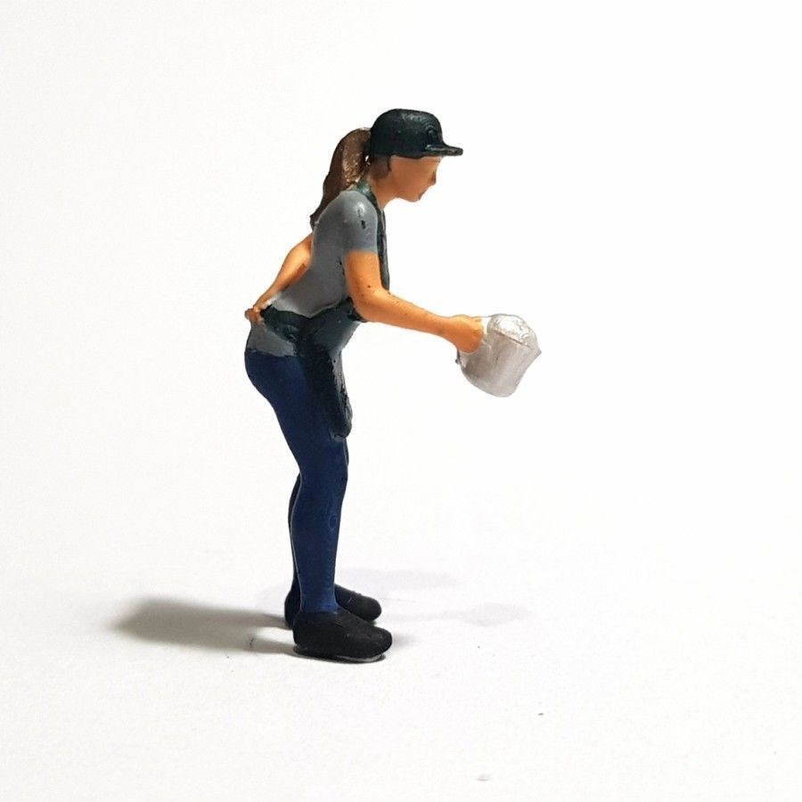 Figure Yeni waiter in 1-64 scale diorama miniature 3D model 3D ...