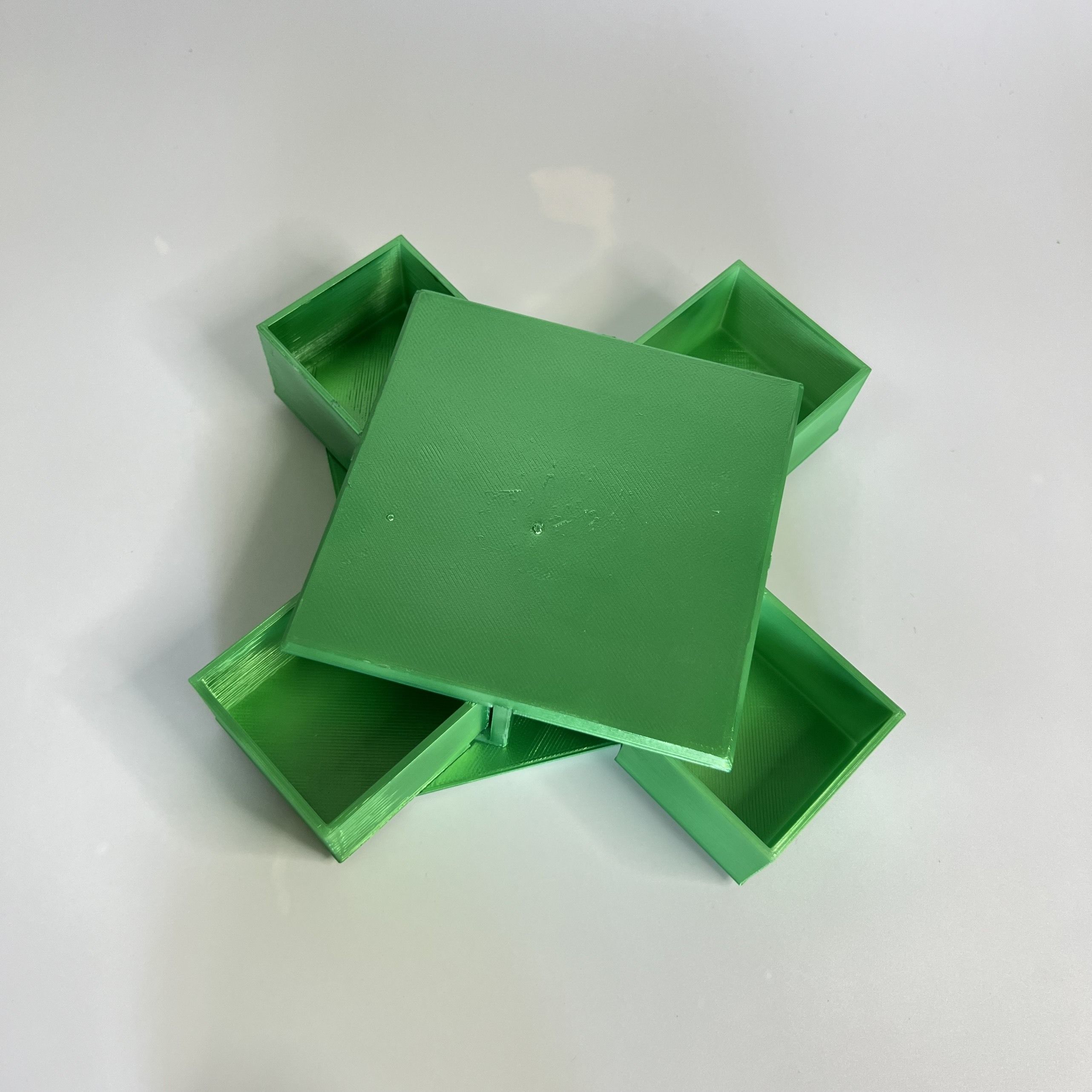 MECHANICAL ROTATING GIFT BOX 3D model 3D printable | CGTrader