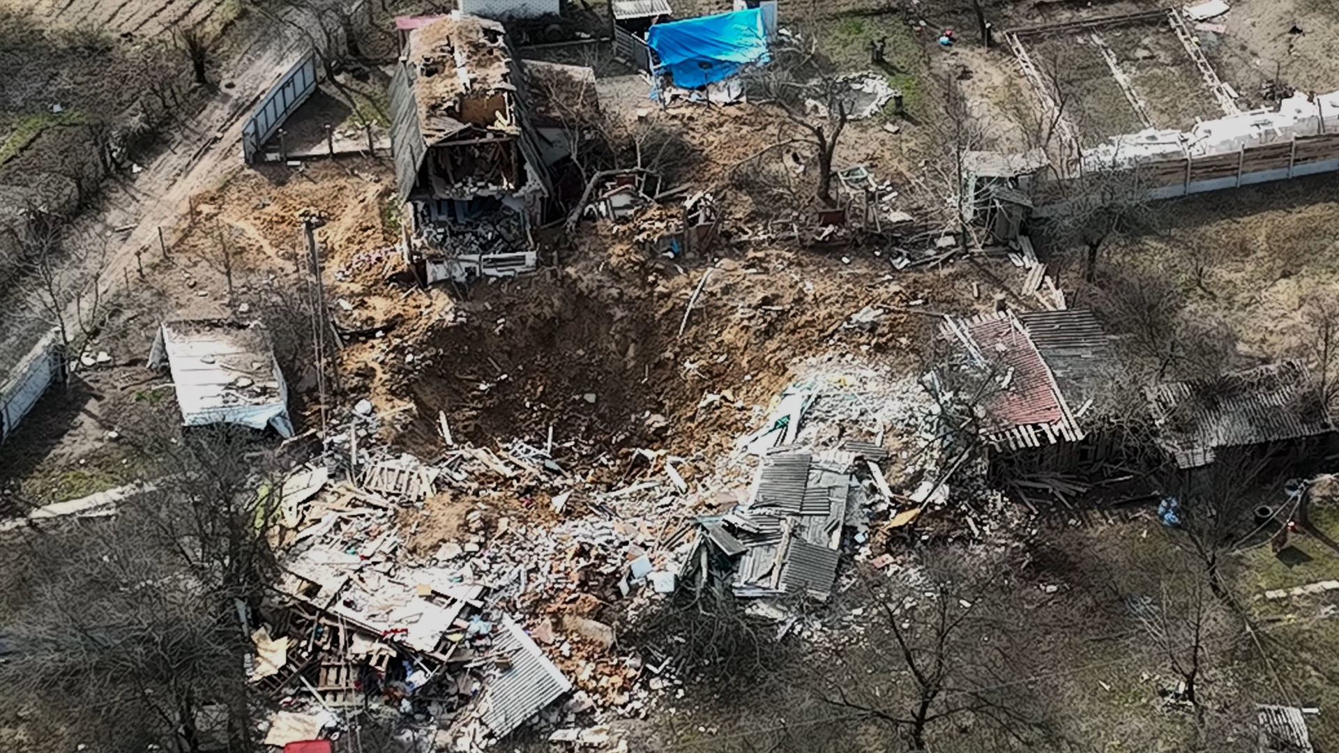 ukraine war house crater destroyed building drone scan FREE free VR ...