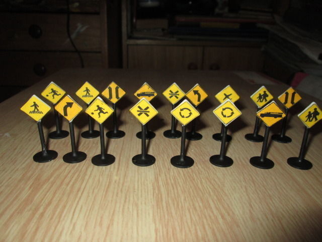 Traffic Signal 3D model 3D printable | CGTrader