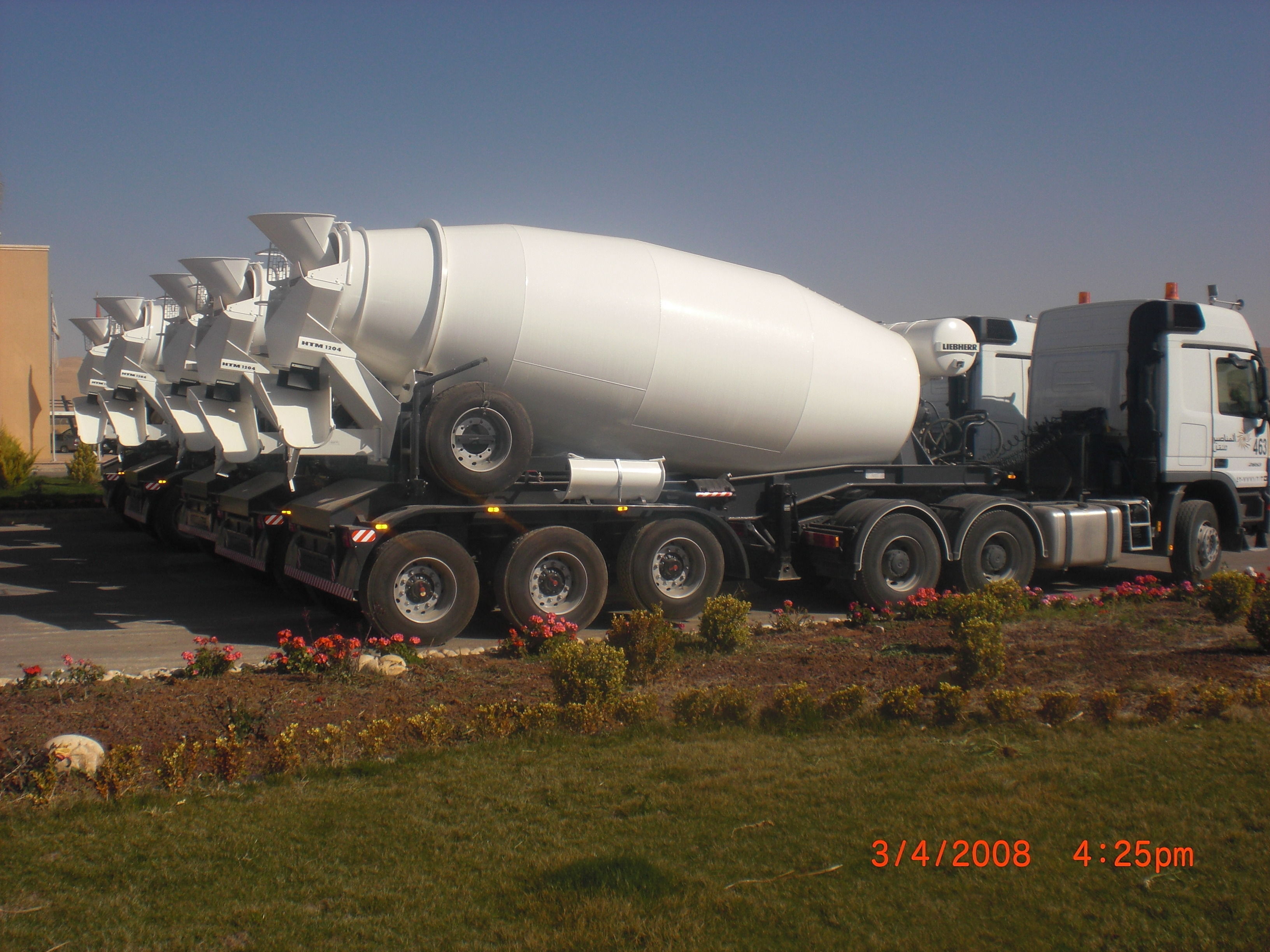 Concrete mixer drum semi trailer free 3D model | CGTrader