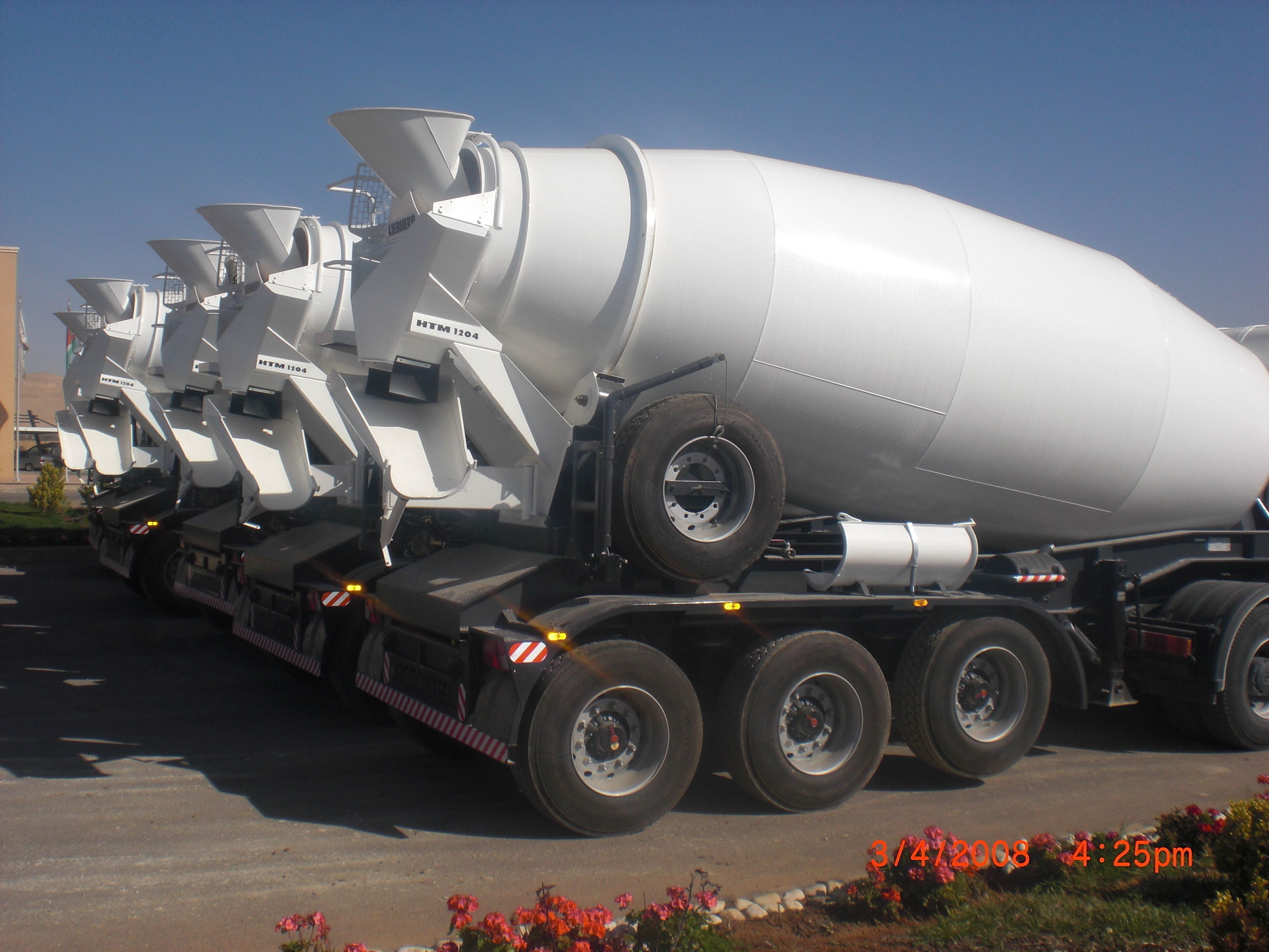 Concrete mixer drum semi trailer free 3D Model - CGTrader.com