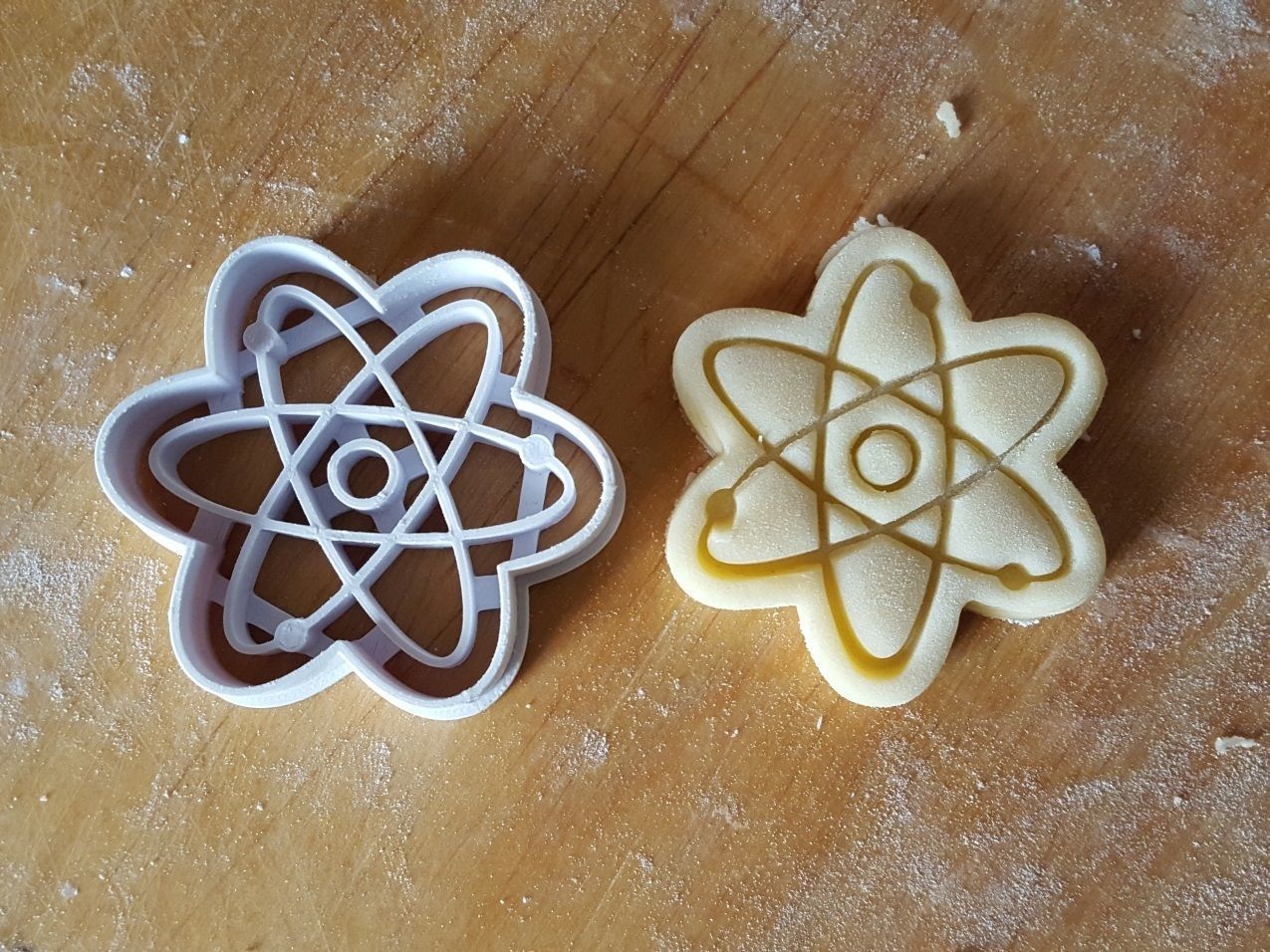 Atom Symbol cookie cutter 3D model 3D printable | CGTrader
